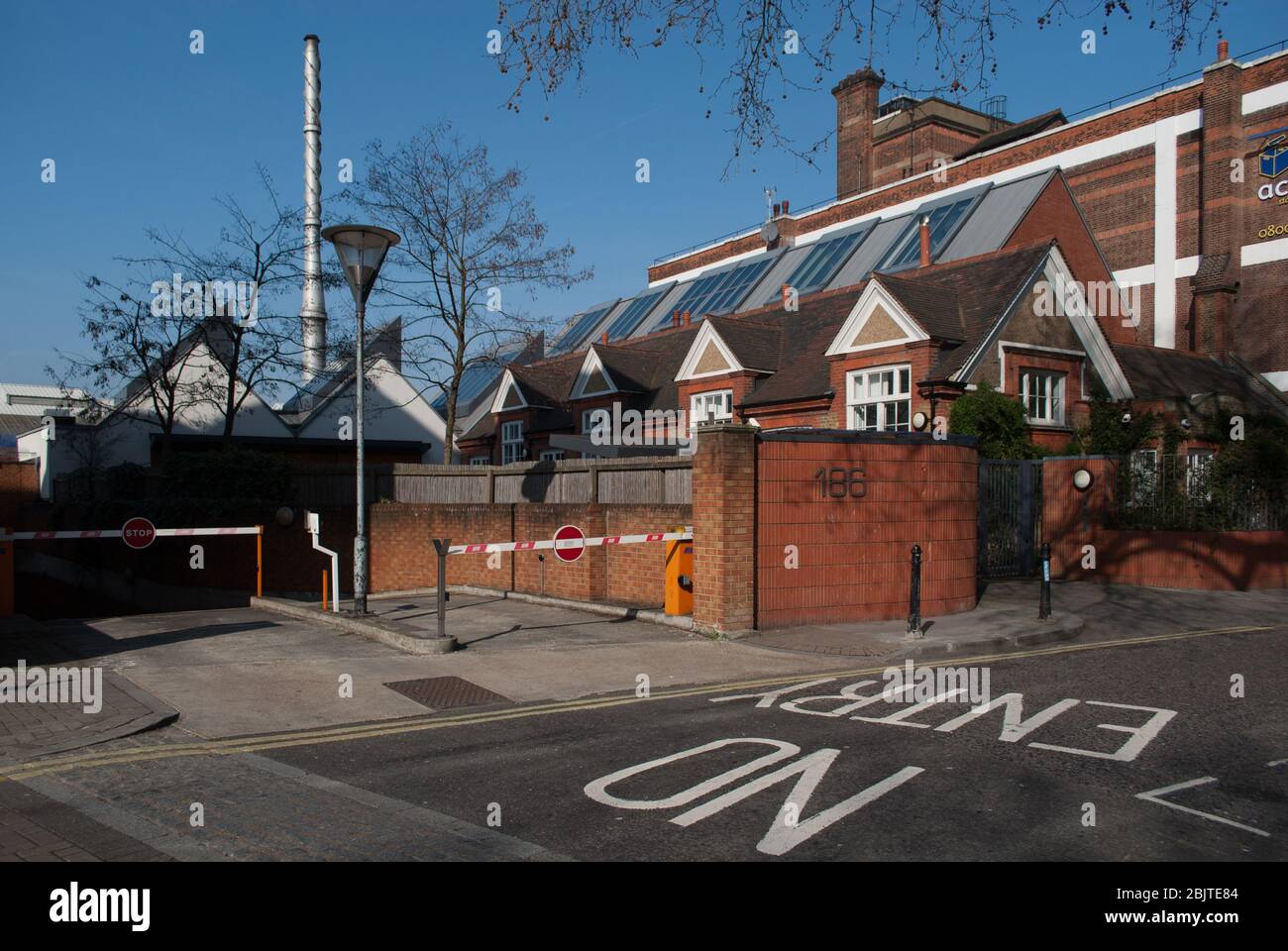 184 shepherds bush road hi-res stock photography and images - Alamy