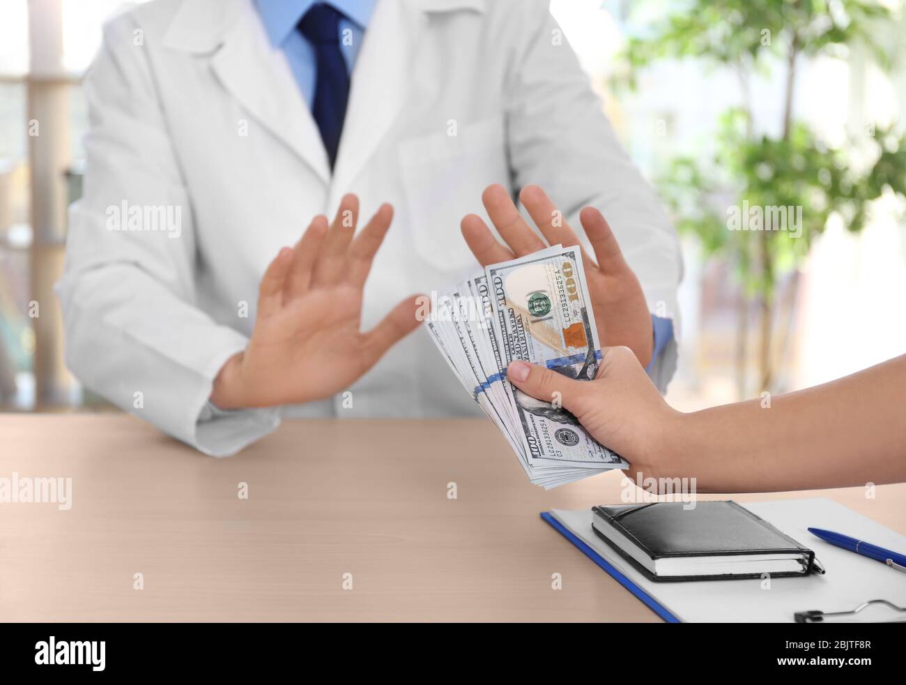 Refusing woman work hi-res stock photography and images - Alamy