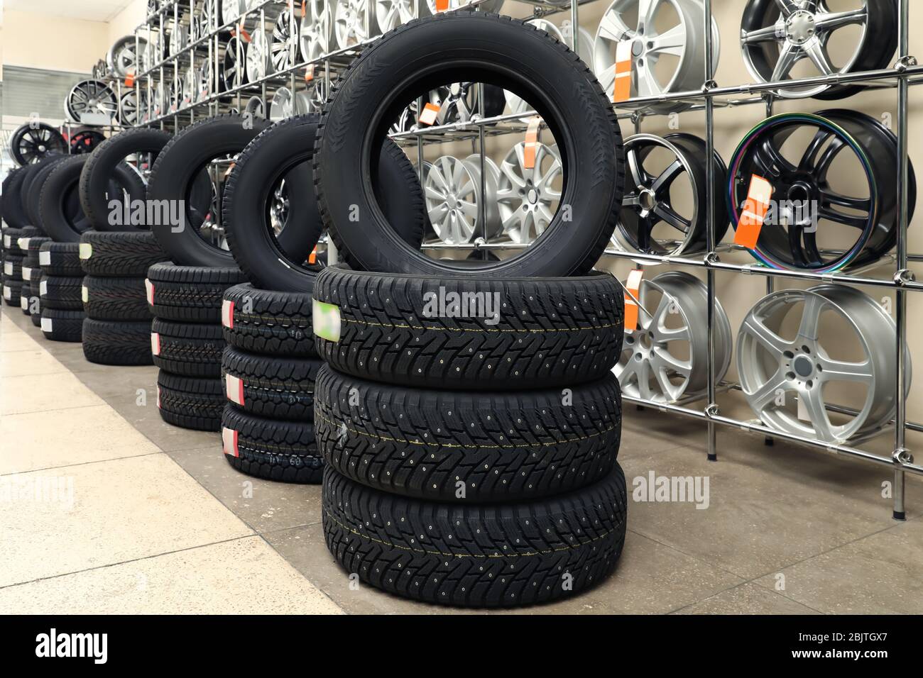 Stacks of tires hi-res stock photography and images - Alamy