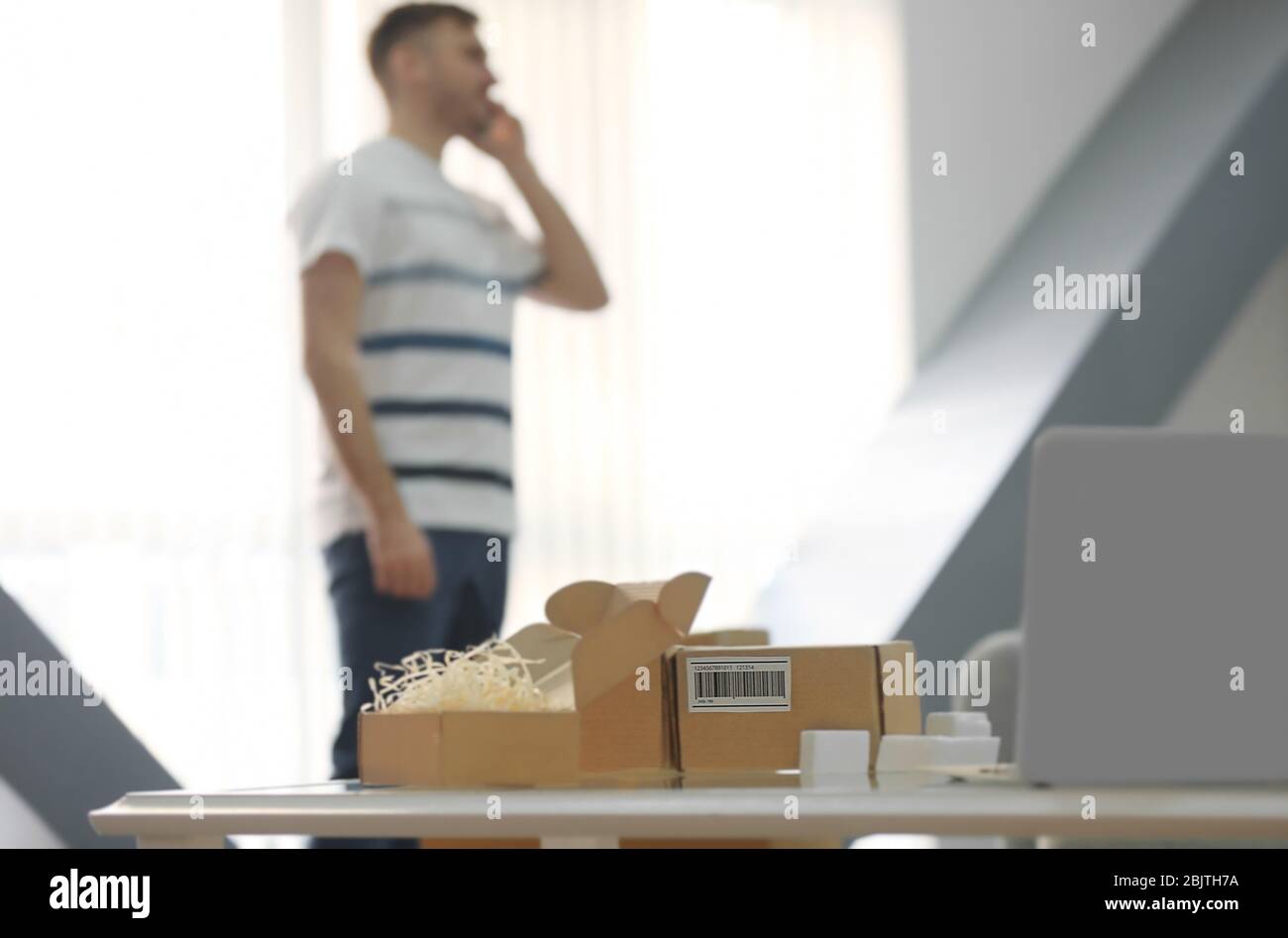 Dispatch table hi-res stock photography and images - Alamy