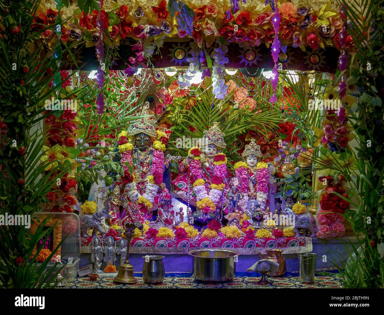 18 Aug 2019 Floral Decoration on Occasion of Hindola Utsav at ...