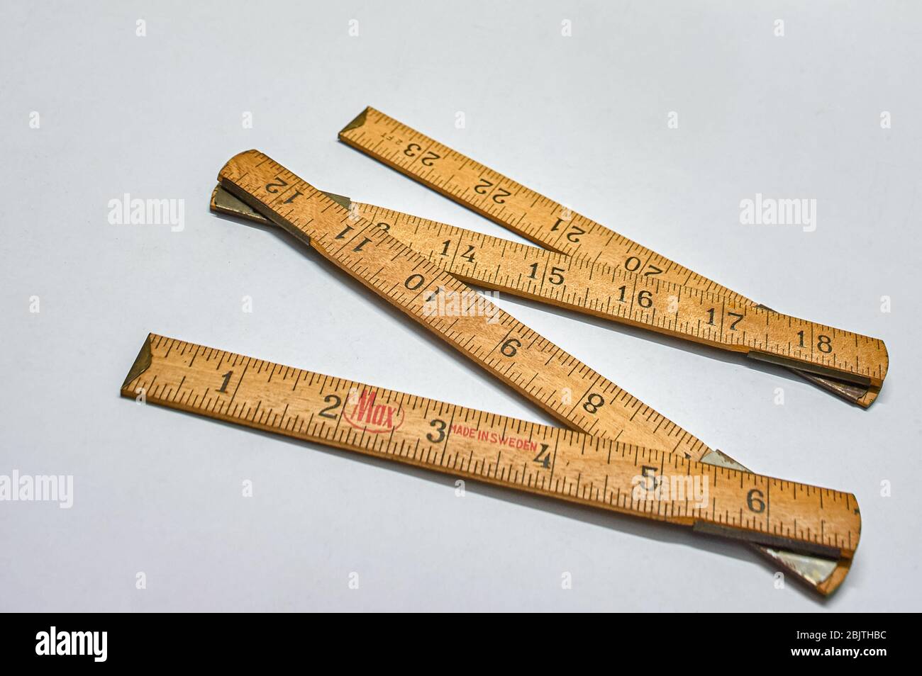Four fold rule hi-res stock photography and images - Alamy