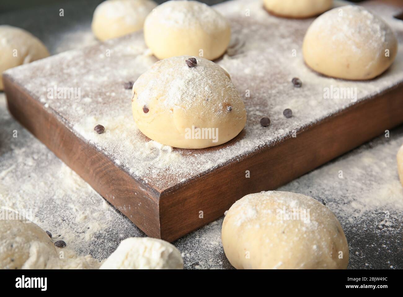 Unbaked buns dough on hi-res stock photography and images - Alamy