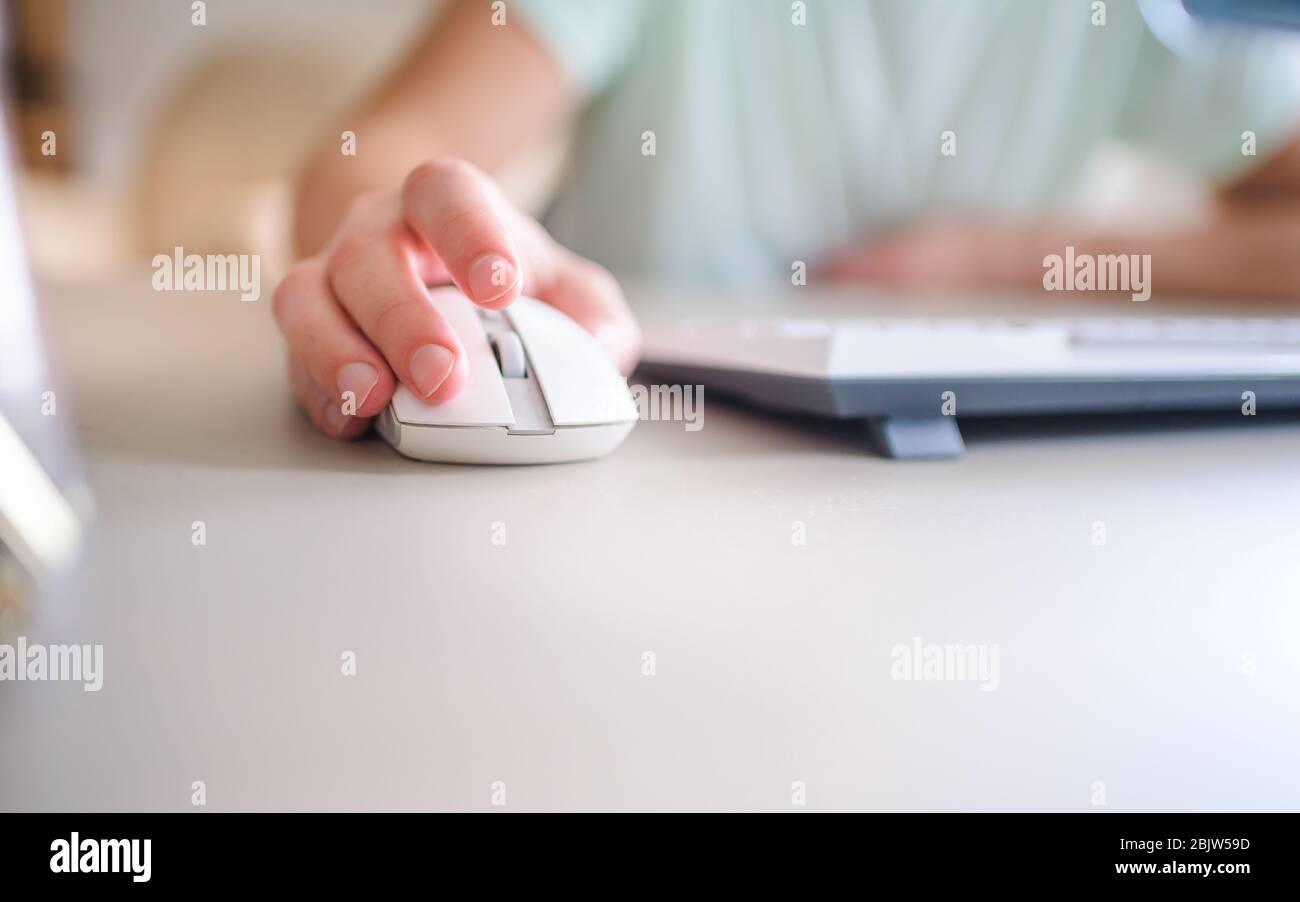 Using mouse hi-res stock photography and images - Alamy