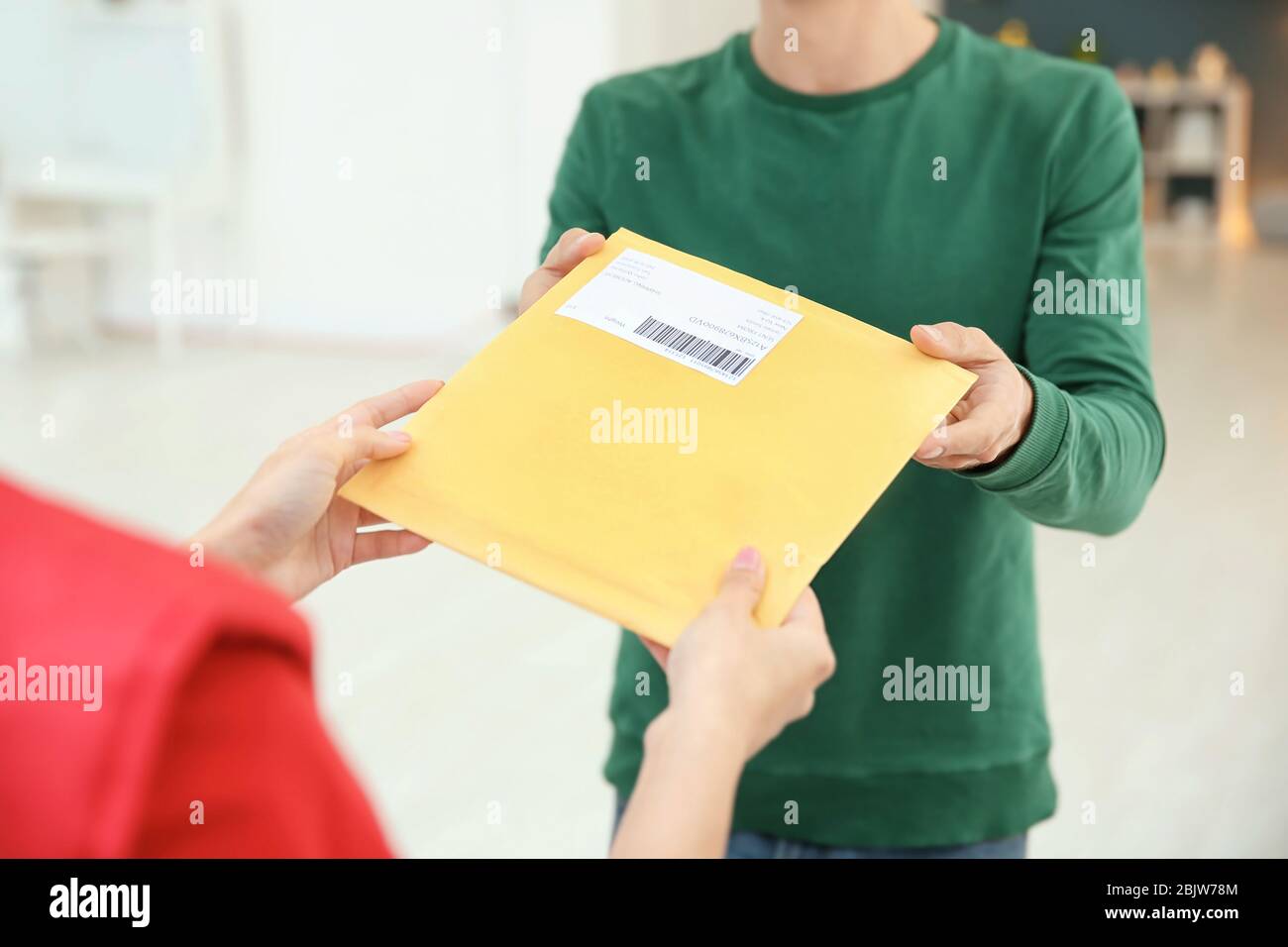 Received receiving receive hi-res stock photography and images - Alamy