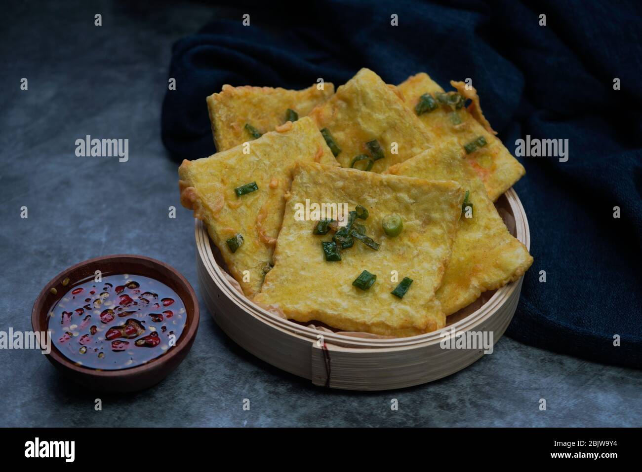 Tempe Mendoan : Indonesian Traditional Food Deep Fried Tempeh Stock ...