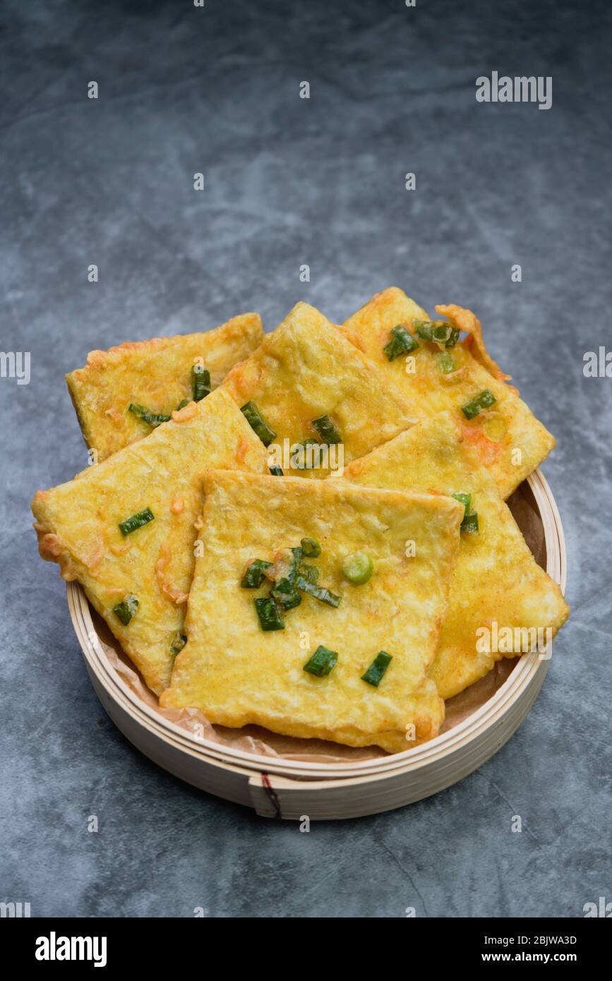Tempe Mendoan : Indonesian Traditional Food Deep Fried Tempeh Stock ...