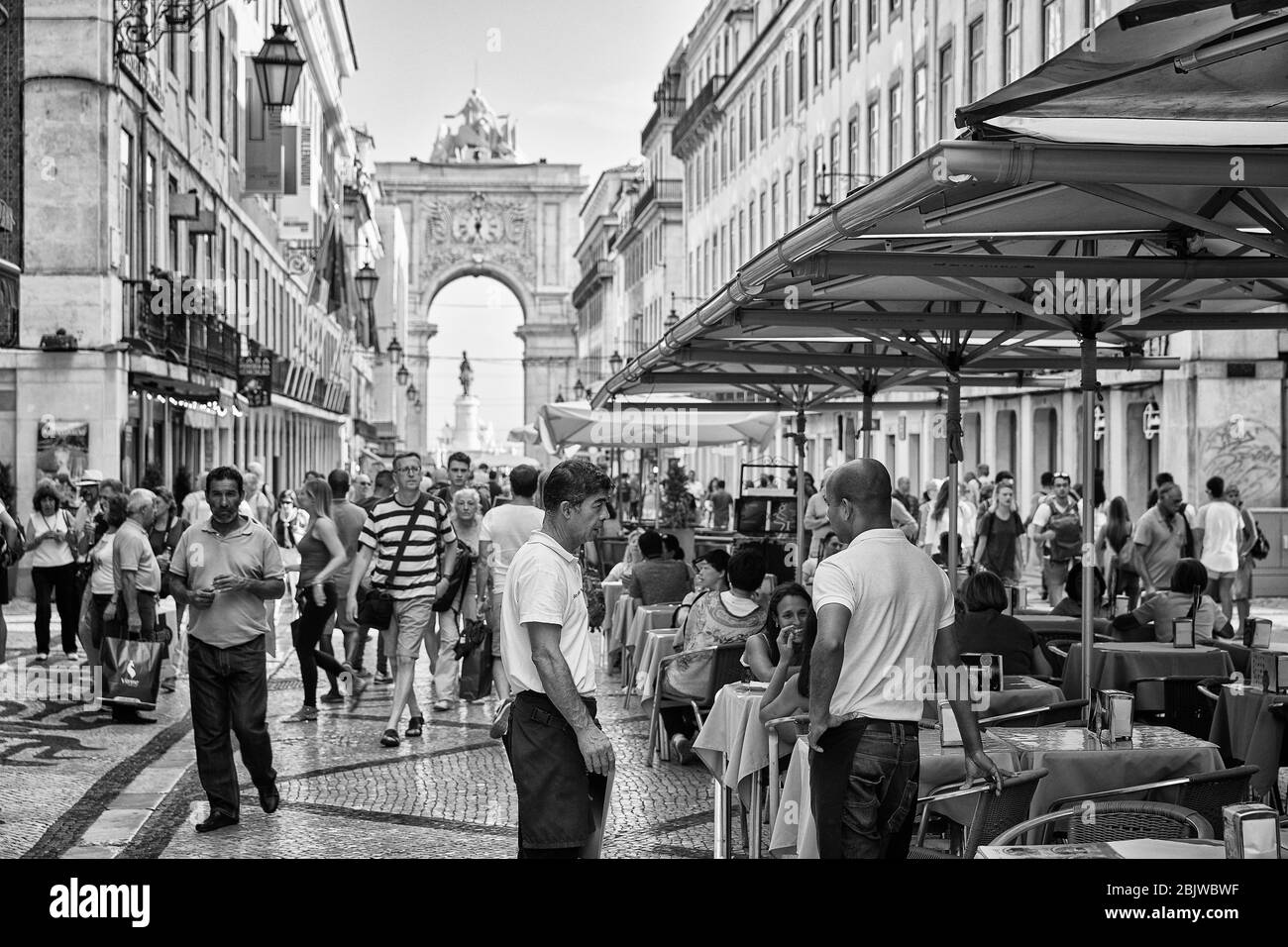 Lisbon black people hi-res stock photography and images - Alamy