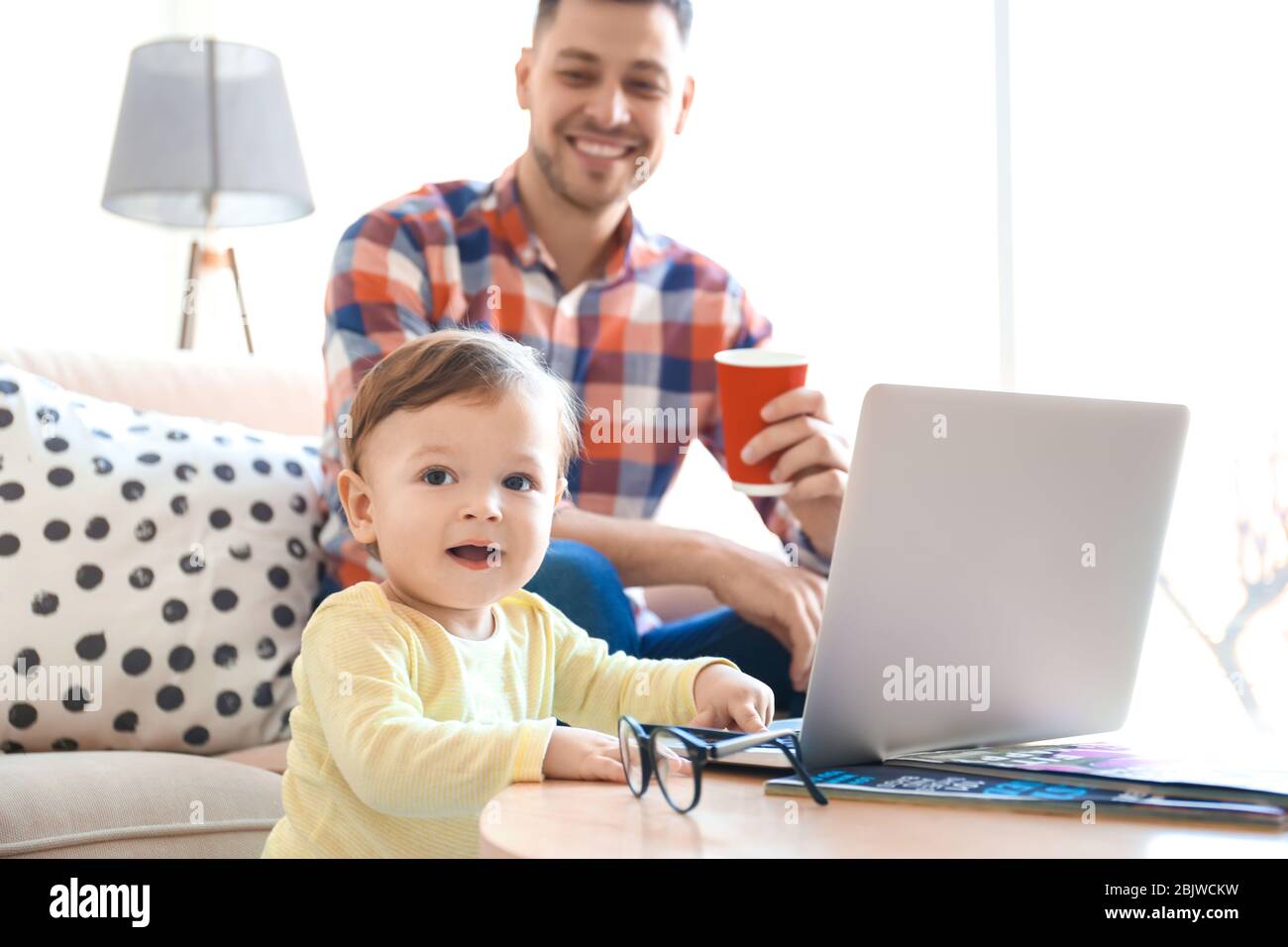 Handsome dad hi-res stock photography and images - Alamy