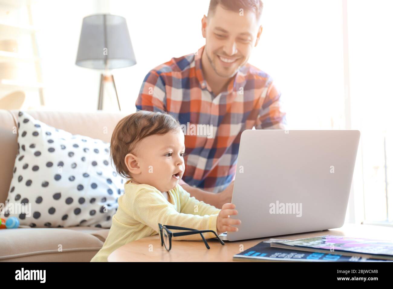 Handsome dad hi-res stock photography and images - Alamy