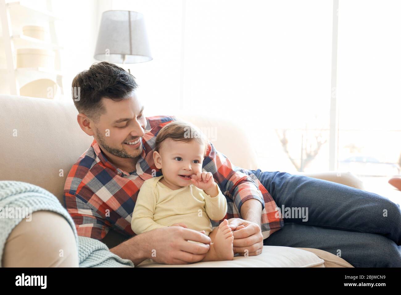 Handsome dad hi-res stock photography and images - Alamy