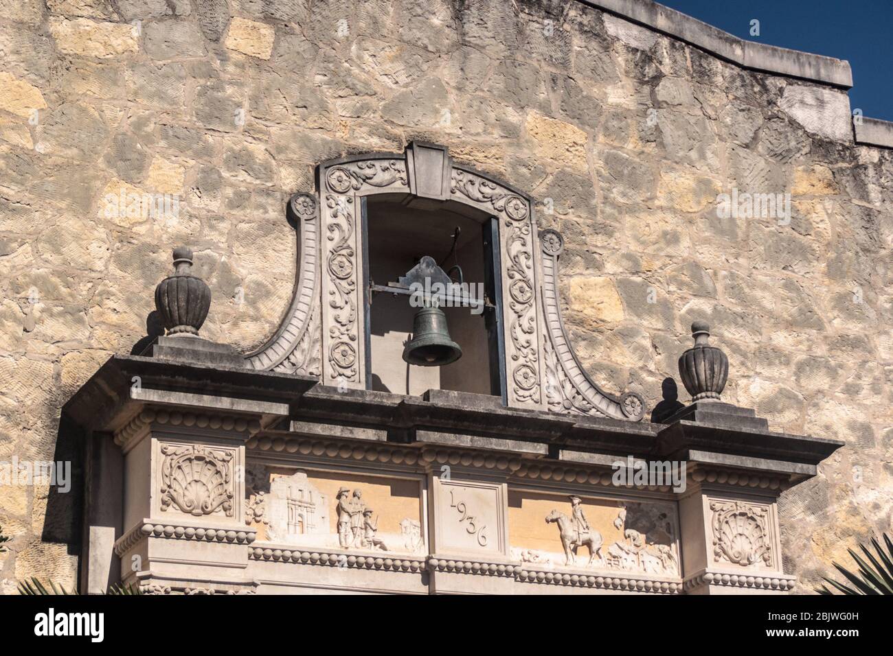Alamo mission bell Stock Photo - Alamy