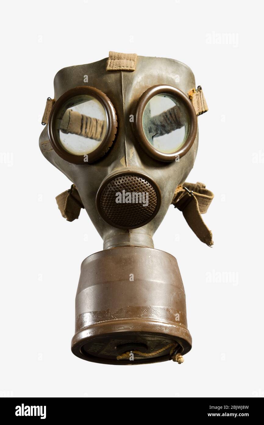 World war ii gas mask hi-res stock photography and images - Alamy