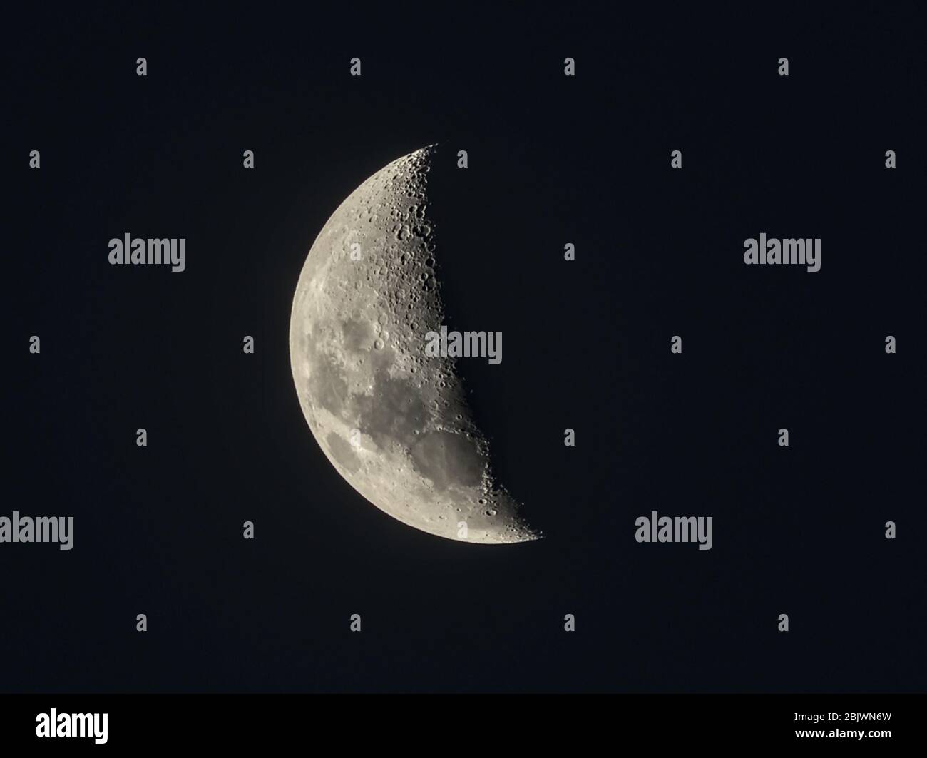 Waxing crescent moon hi-res stock photography and images - Alamy