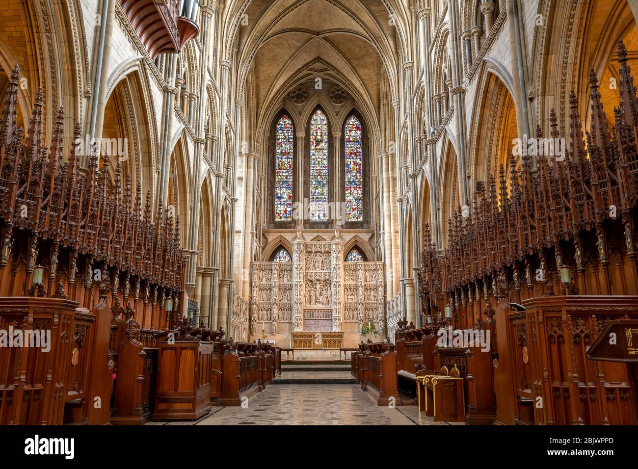 View of the inside of Truro cathedral in Cornwall Stock Photo - Alamy