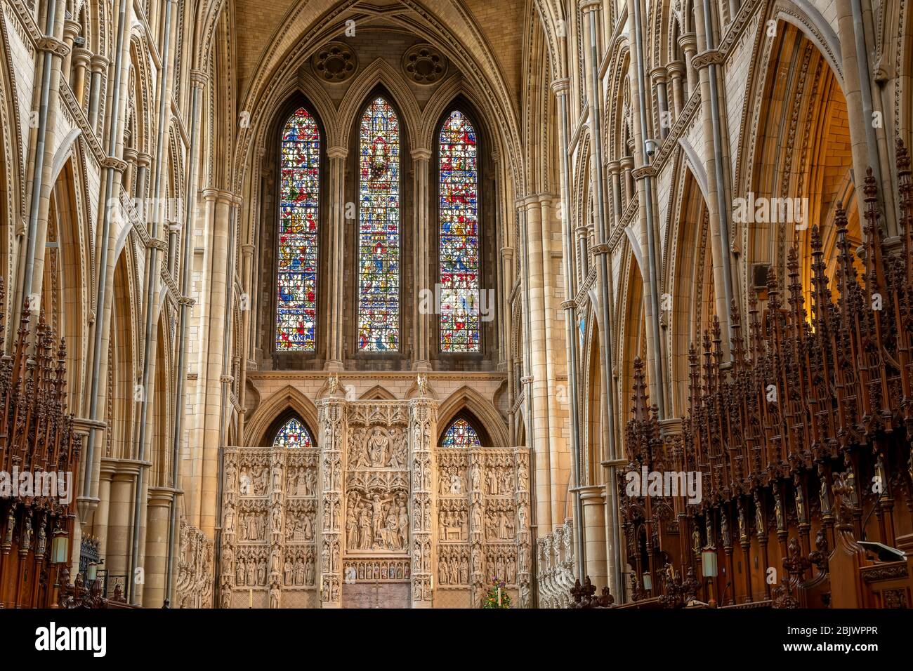 View of the inside of Truro cathedral in Cornwall Stock Photo - Alamy
