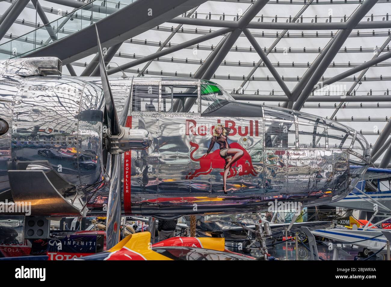 Hangar 7 salzburg airport hi-res stock photography and images - Alamy