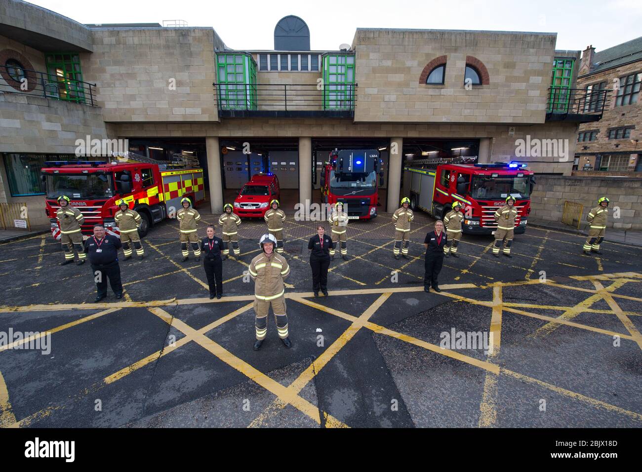 Scottish fire and rescue service hi-res stock photography and images ...