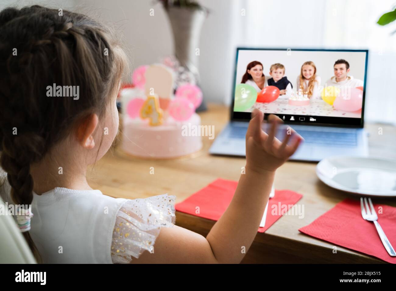 Video call family hi-res stock photography and images - Alamy