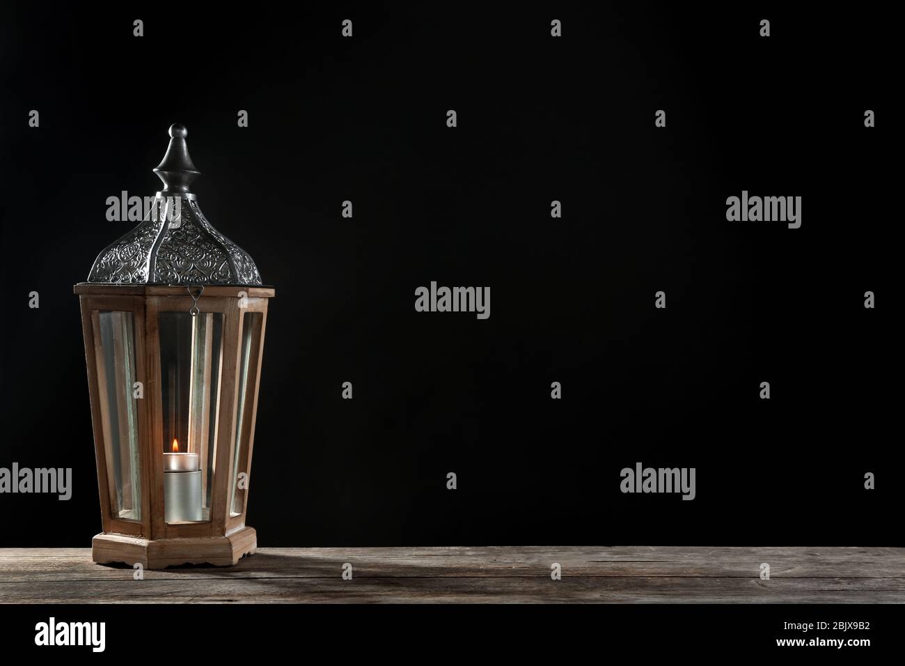 Fanous hi-res stock photography and images - Alamy