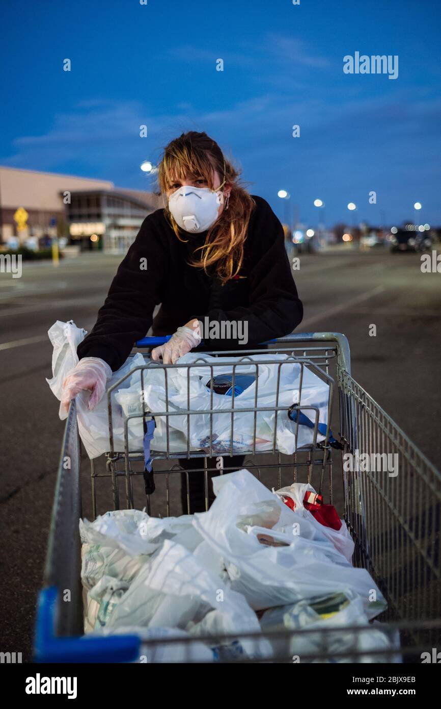 Ppe face mask hi-res stock photography and images - Alamy