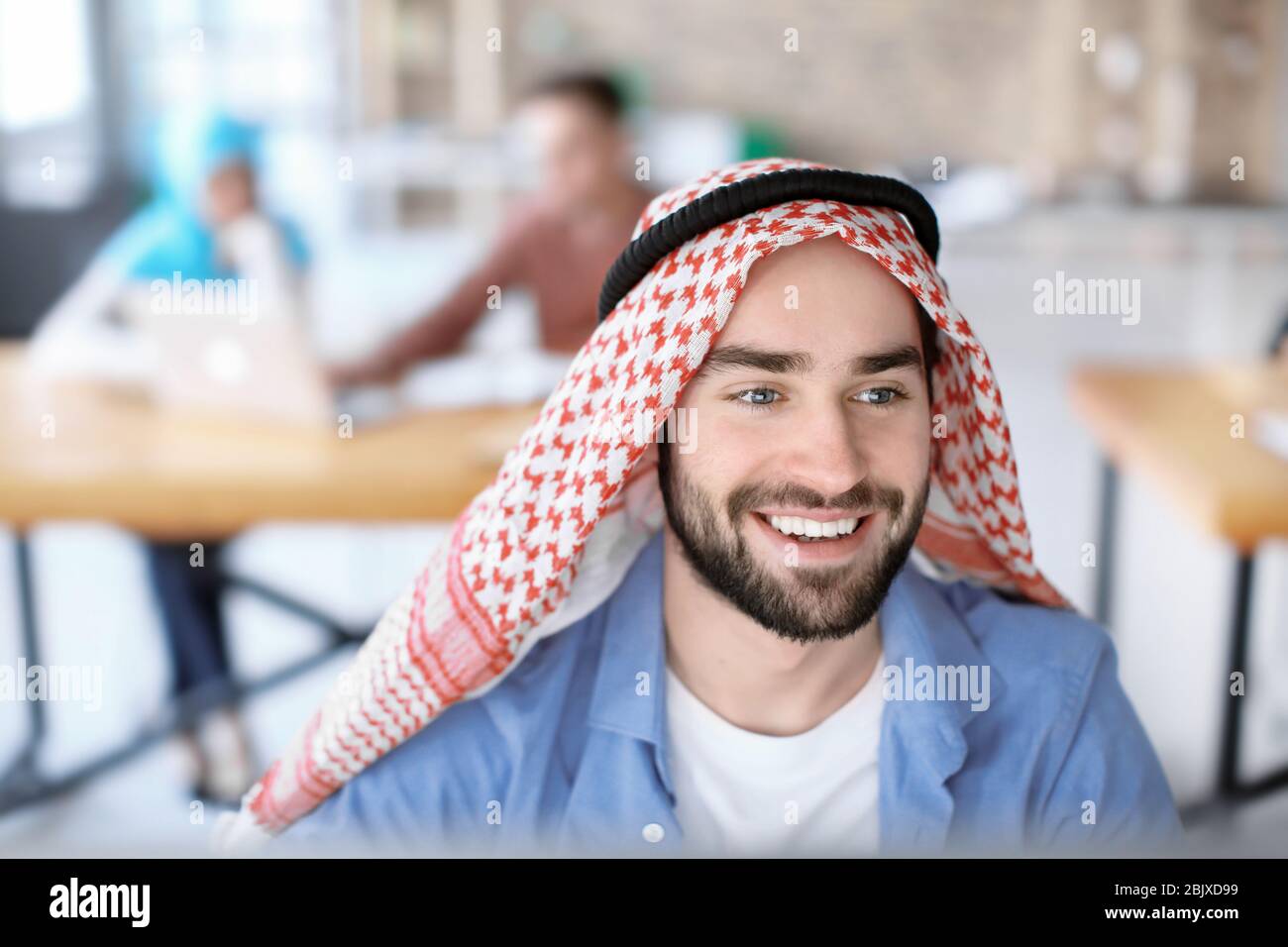 Muslim man in traditional clothes hi-res stock photography and images ...