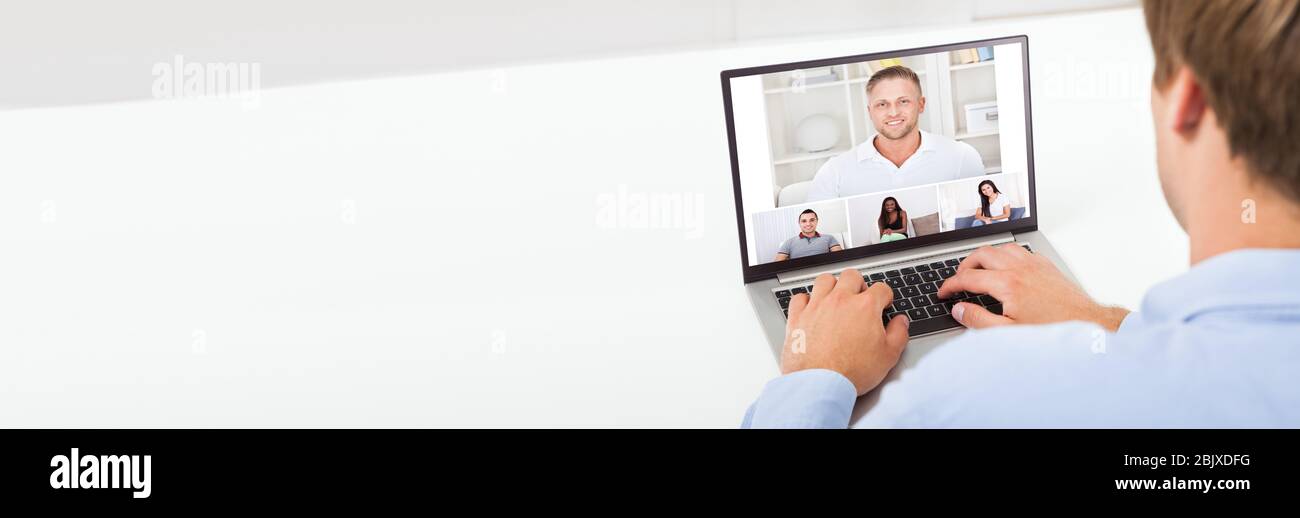 Video call screen hi-res stock photography and images - Alamy