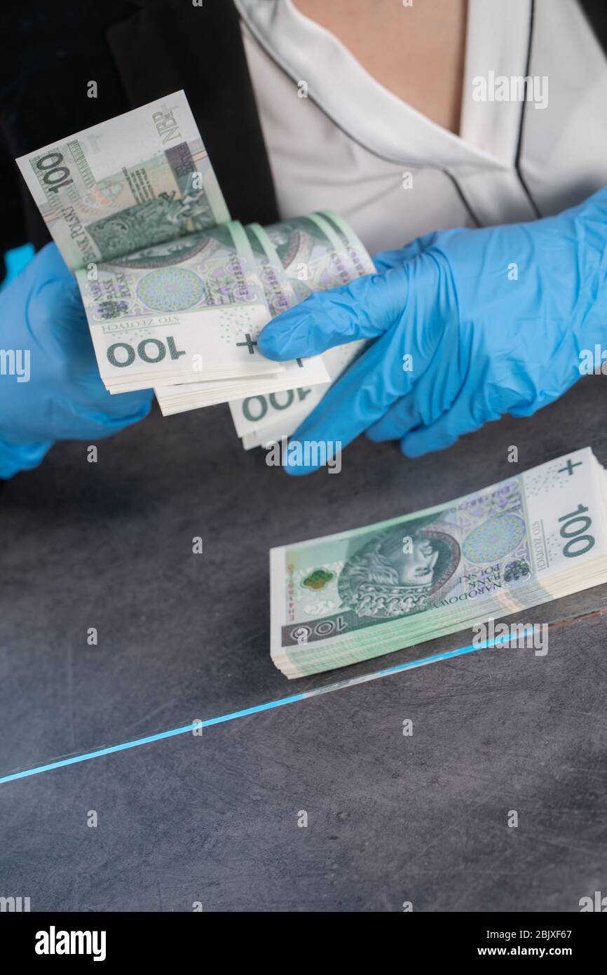 Bank cashiers counting hi-res stock photography and images - Alamy