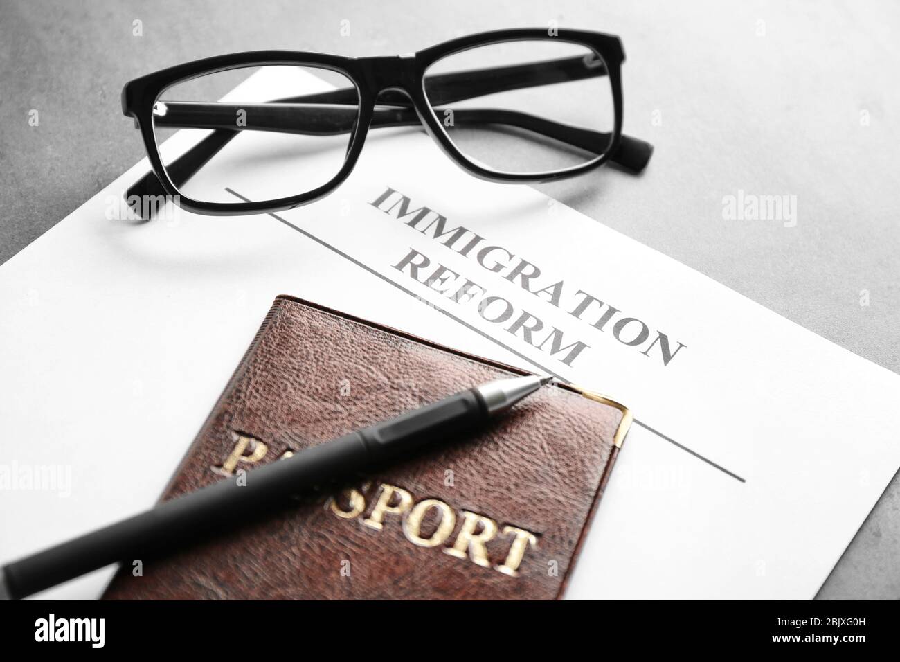 Immigration passport visa services hi-res stock photography and images ...