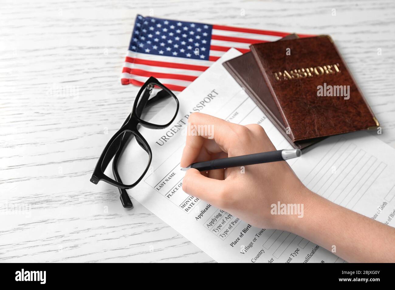 Immigration passport visa services hi-res stock photography and images ...