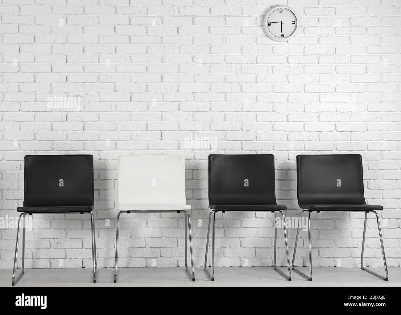 Waiting room interior with row of chairs. Job interview Stock Photo - Alamy