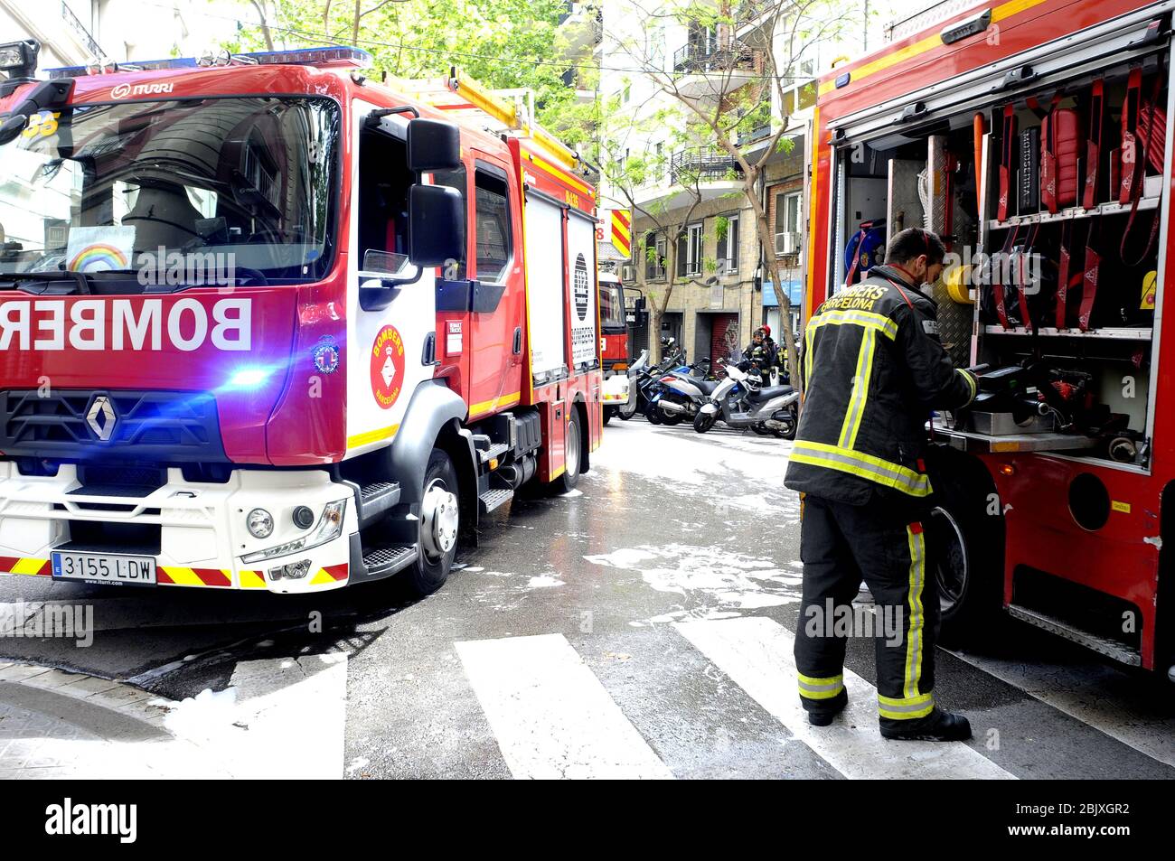 Intervention of the Barcelona firefighters, Barcelona fire brigade ...