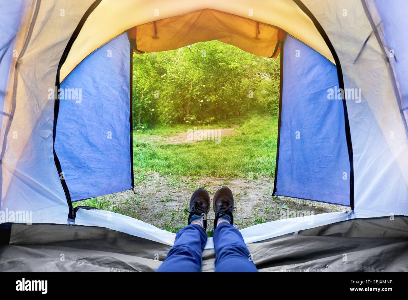 Tracking tent hi-res stock photography and images - Alamy
