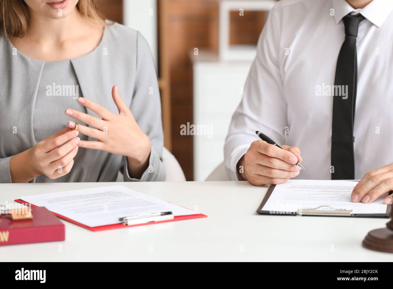 Divorce process division property hi-res stock photography and images ...