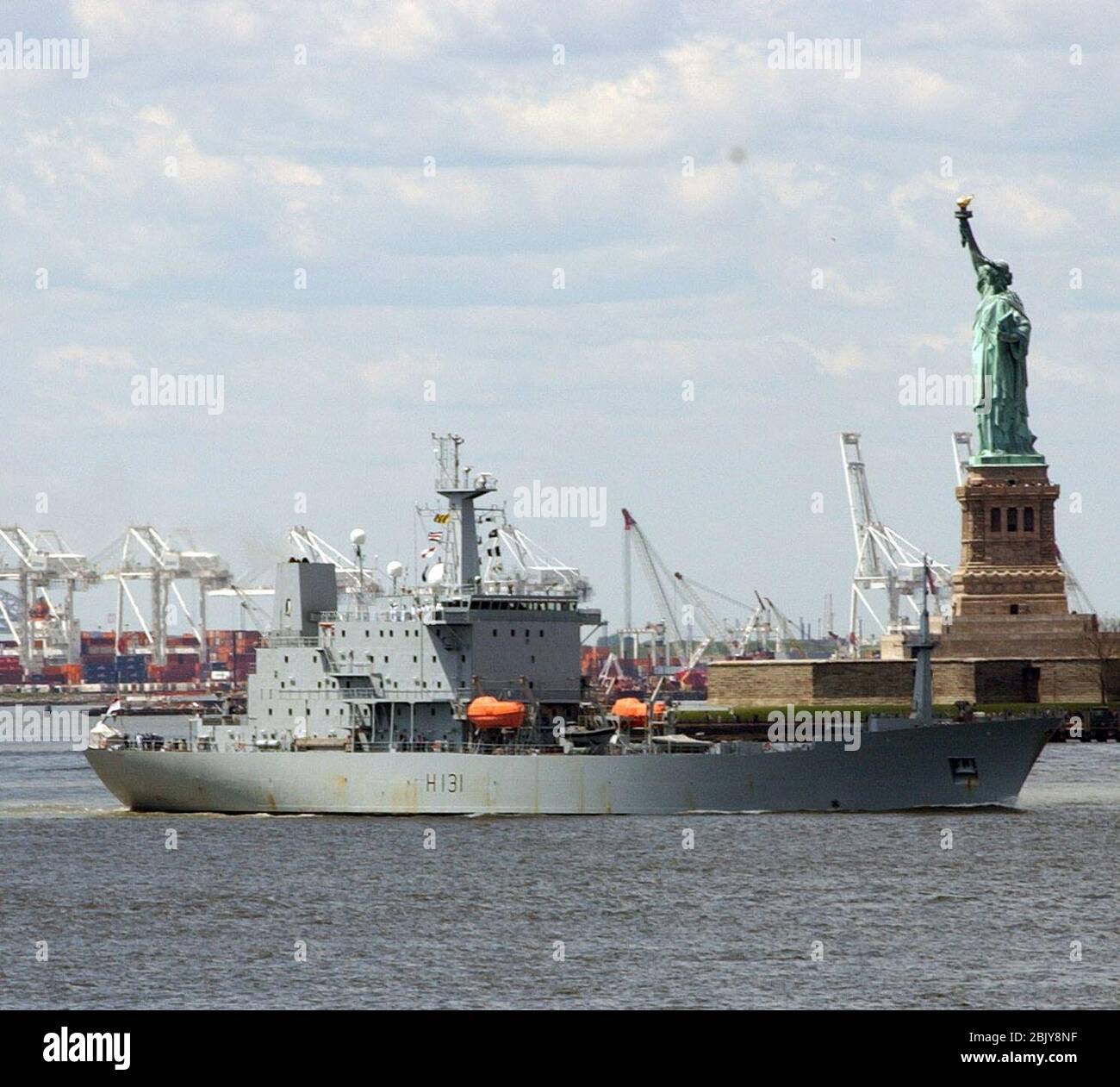 HMS Scott H131 Stock Photo - Alamy