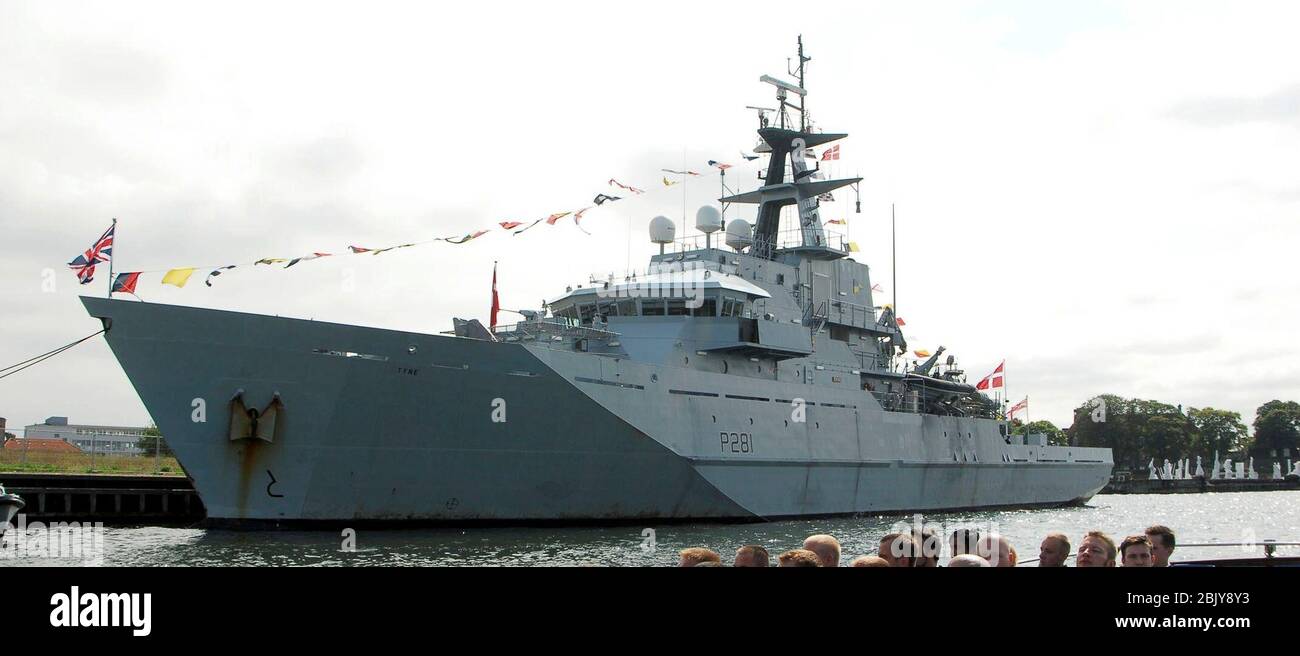 HMS Tyne (P281 Stock Photo - Alamy