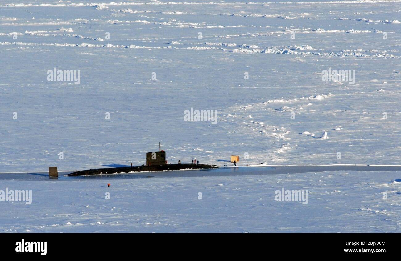 HMS Tireless (S88) in ice Stock Photo - Alamy