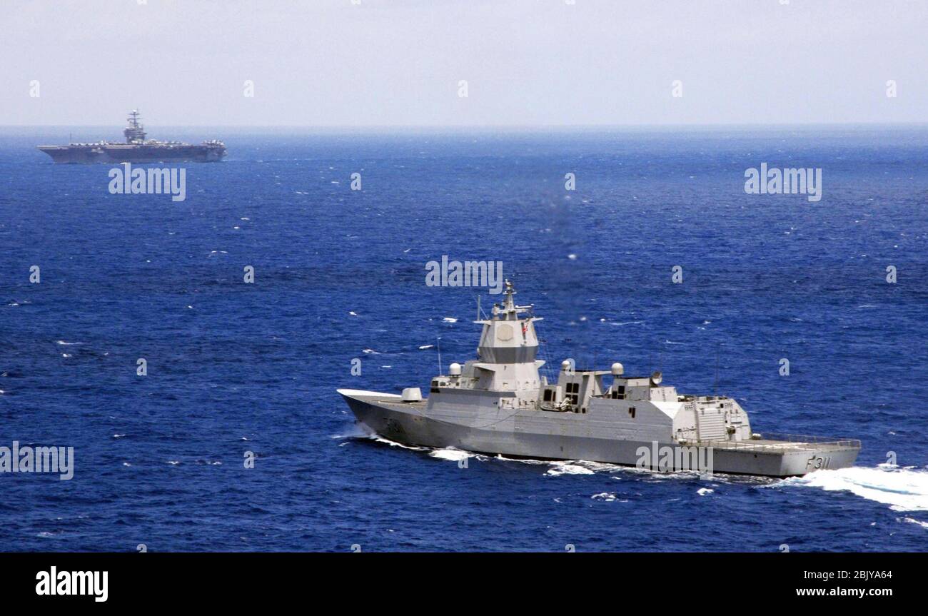 Hnoms roald amundsen hi-res stock photography and images - Alamy