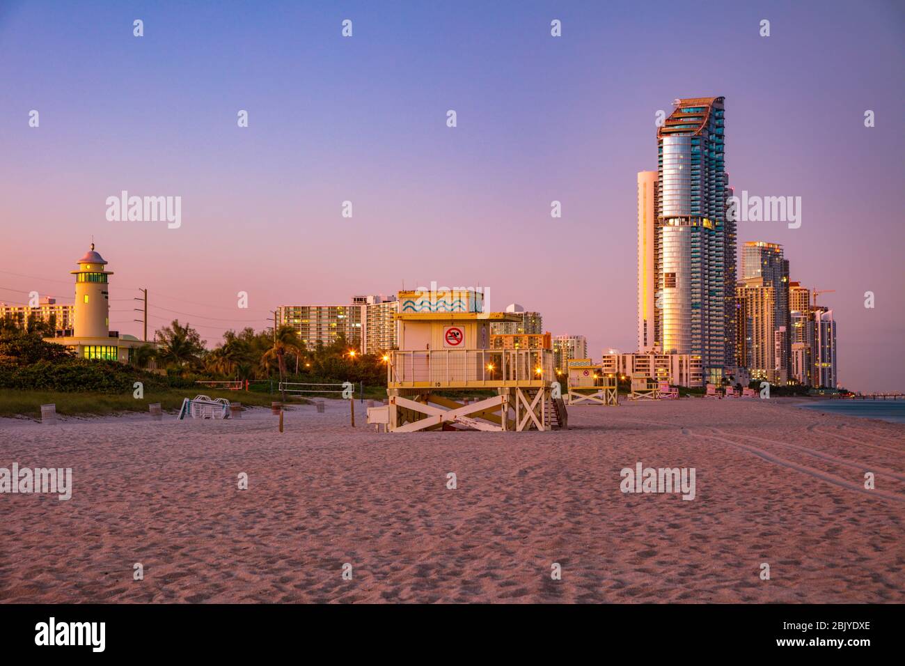 Sunny isles beach florida hi-res stock photography and images - Alamy