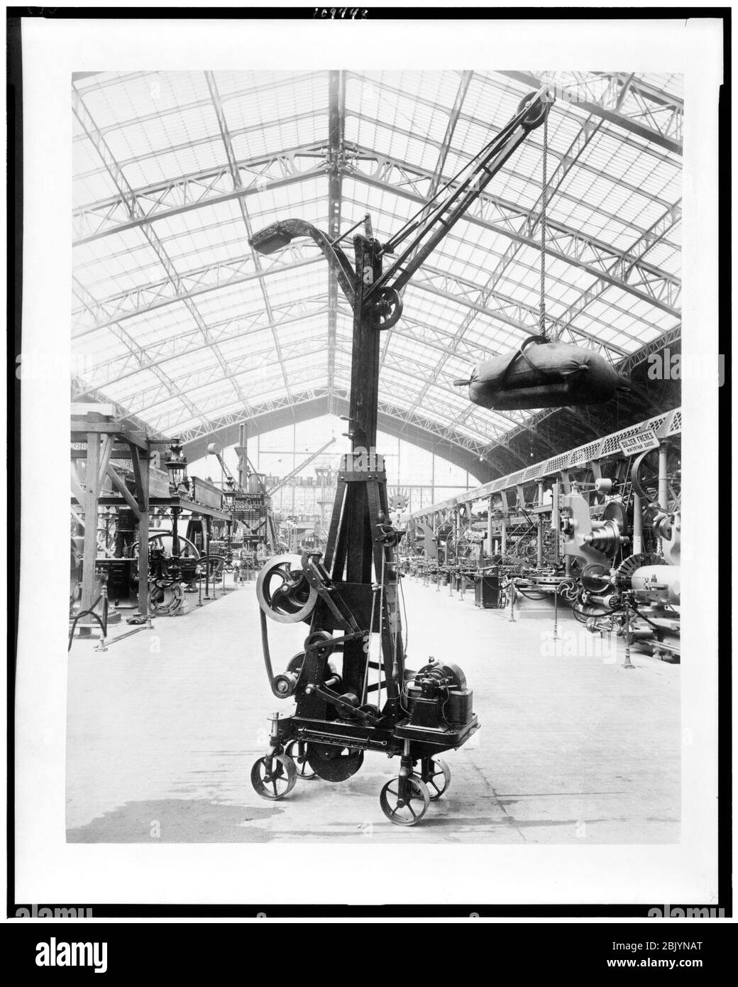 Hoisting machine displayed in Gallery of Machines, Paris Exposition ...