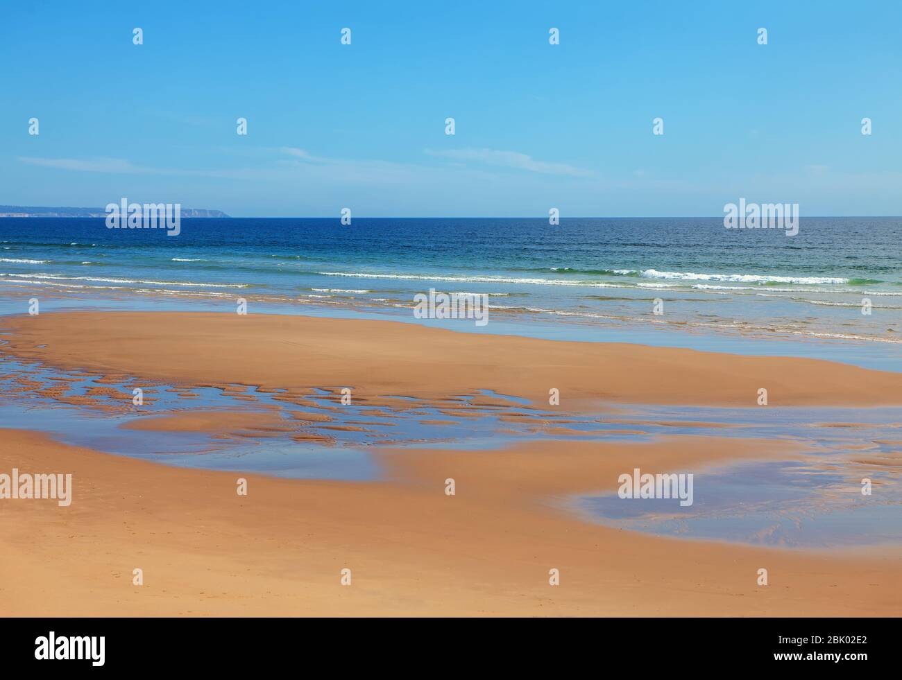 Costa da Caparica beach , sandy Atlantic Ocean coast Stock Photo - Alamy