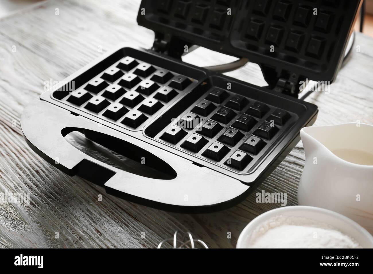 Modern electric waffle maker hi-res stock photography and images - Alamy
