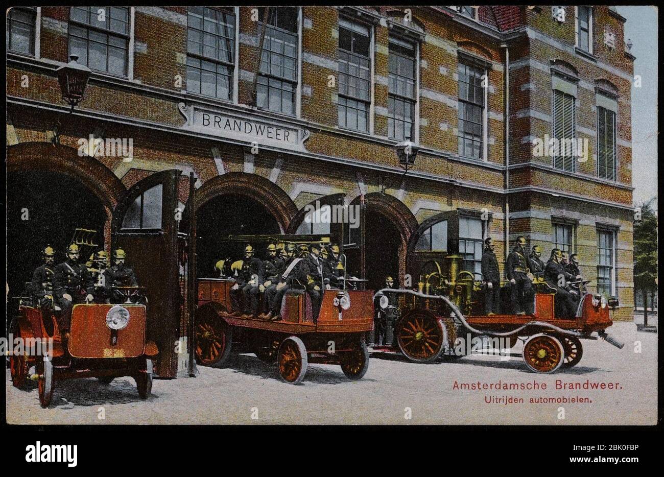 Honthorststraat 27 hoek Hobbemakade met brandweerkazerne, achitect H ...