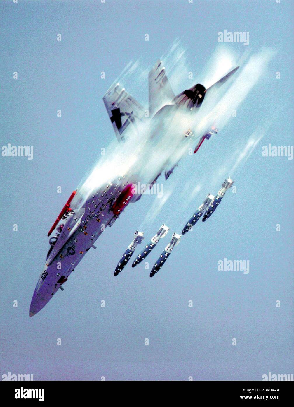 Hornet releases MK-83 1000 pound bombs during ATFLIR tests Stock Photo ...