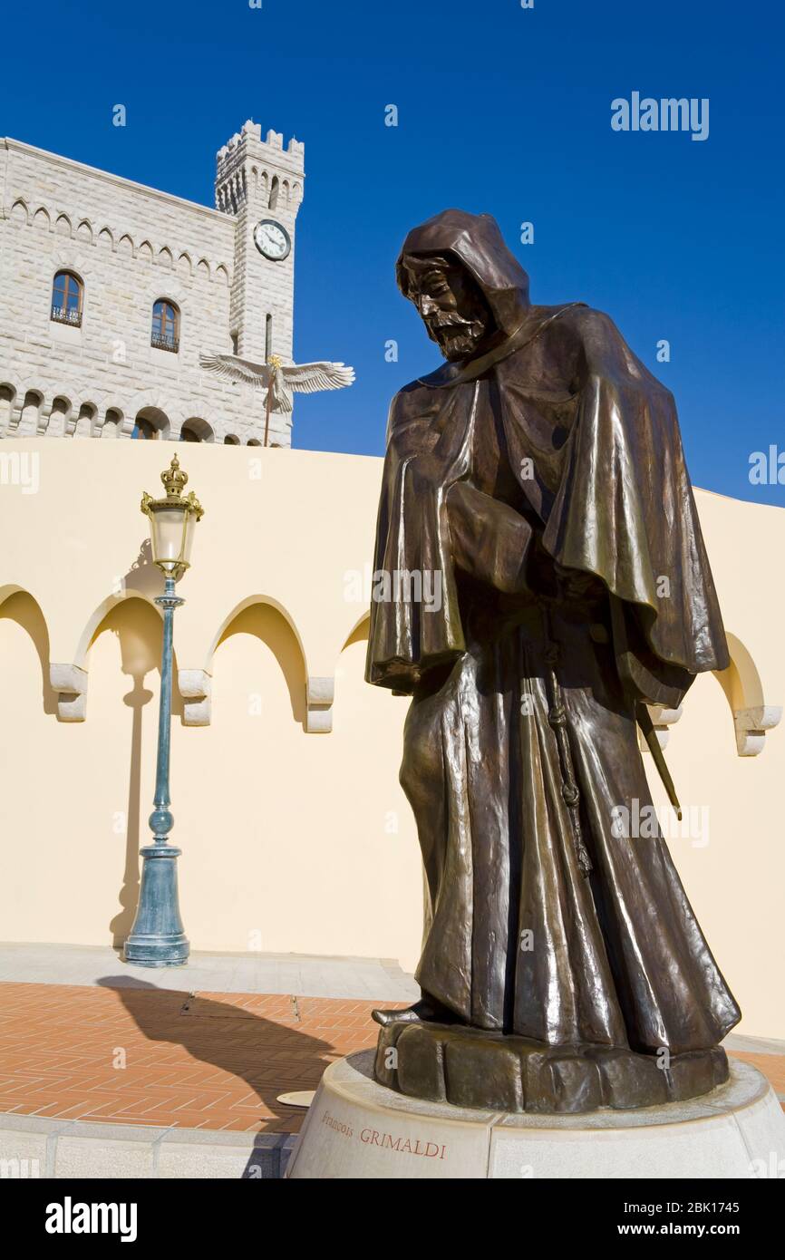 Statue monte carlo monaco hi-res stock photography and images - Alamy