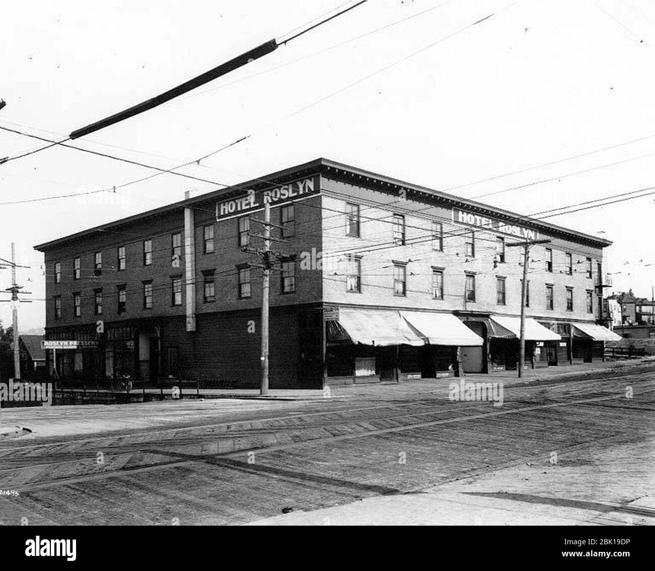 Hotel roslyn hi-res stock photography and images - Alamy