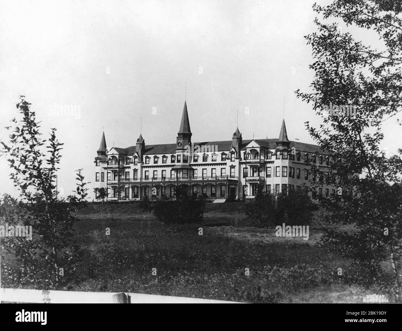 Hotel Roberval - Roberval Lac-Saint-Jean 1898 Stock Photo - Alamy