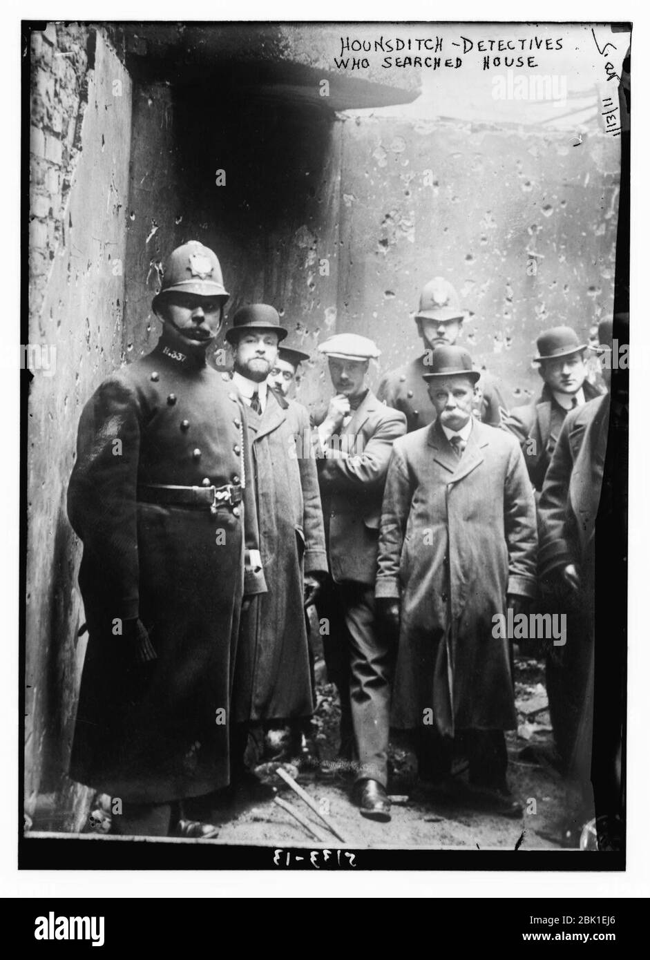 Hounsditch, detectives who searched house Stock Photo - Alamy