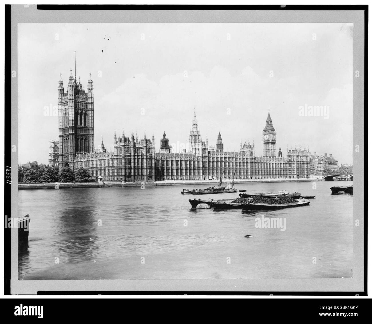 River with houses Cut Out Stock Images & Pictures - Alamy