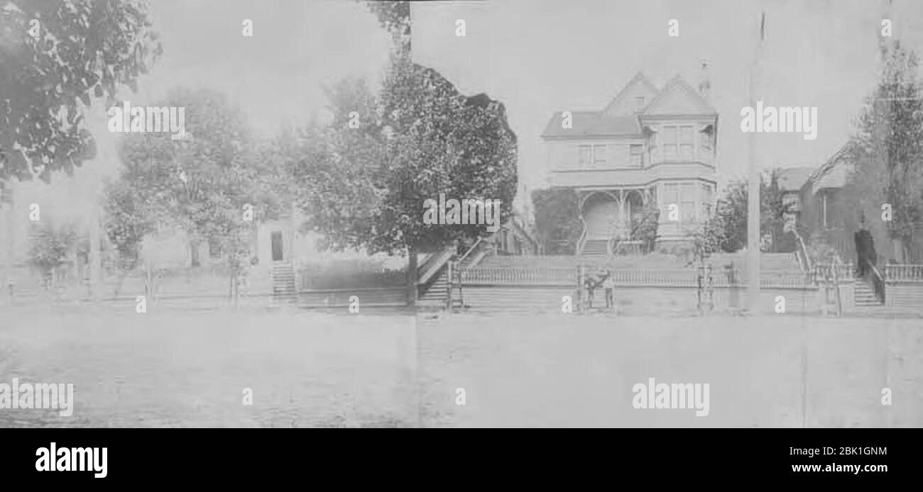 Houses on the 1100 block of the east side of 4th Ave from Seneca St to ...